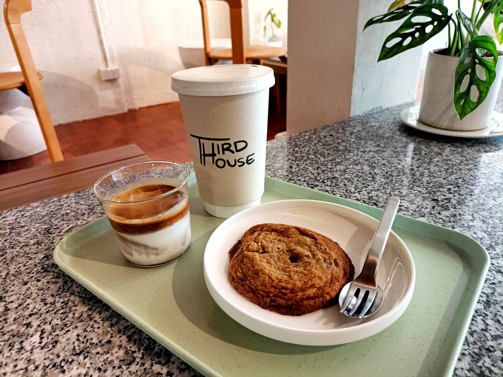 รีวิว Third house cafe - คาเฟ่สไตล์โฮมมี่ บรรยากาศน่ารัก กันเอง 🌈