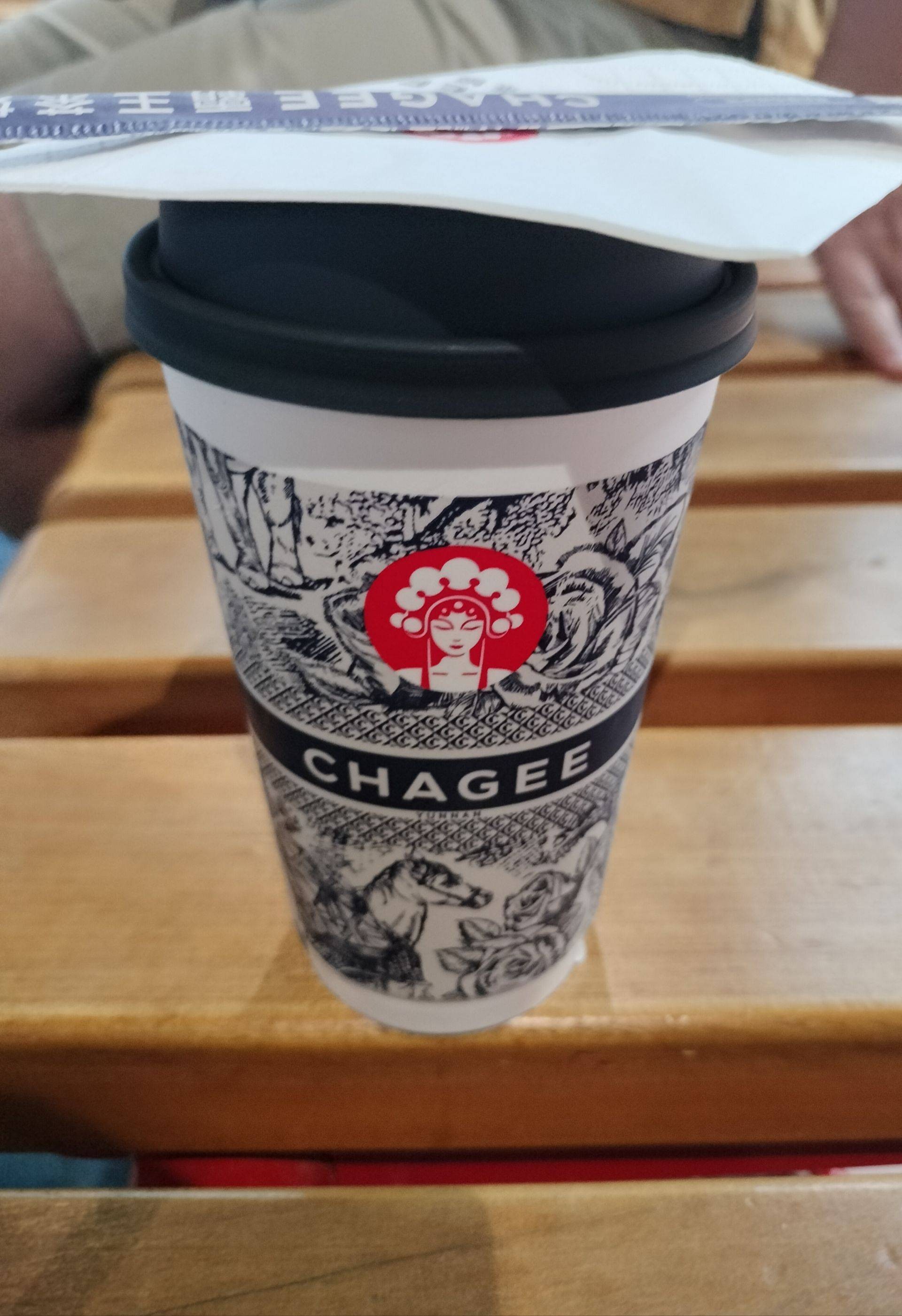 รีวิว CHAGEE เซ็นทรัลเวิลด์ - ชาหอมดี ชอบดื่มแบบไม่มีหลอดมากกว่า