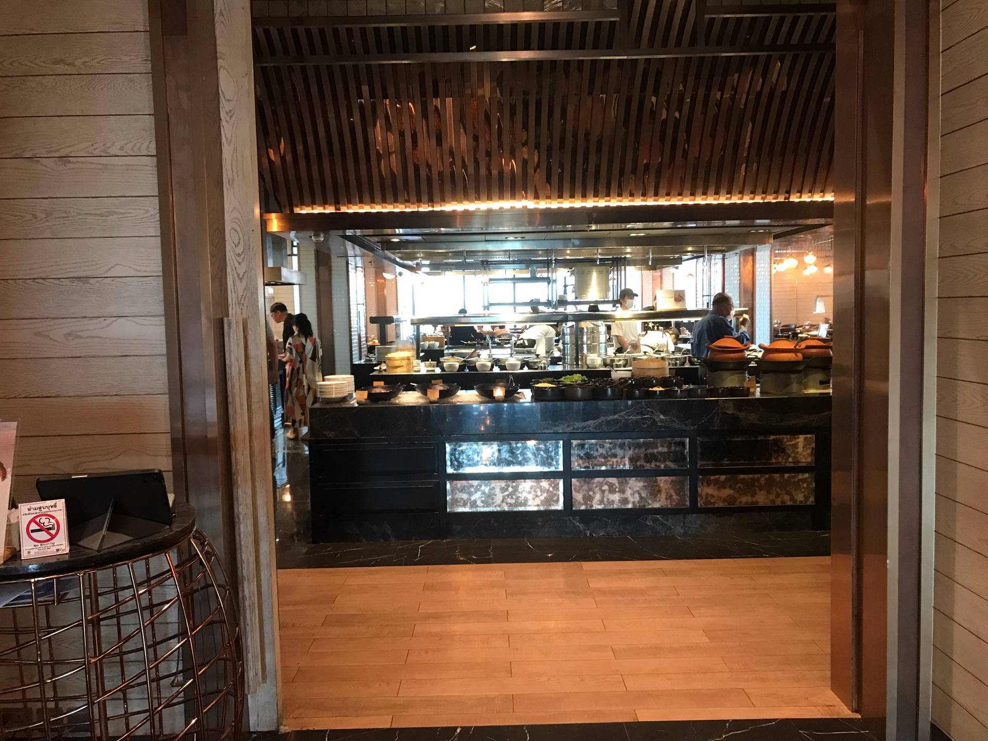 รีวิว Praya Kitchen Bangkok Marriott Hotel สุรวงศ์ - บุฟเฟต์อิ่มคุ้มราคา