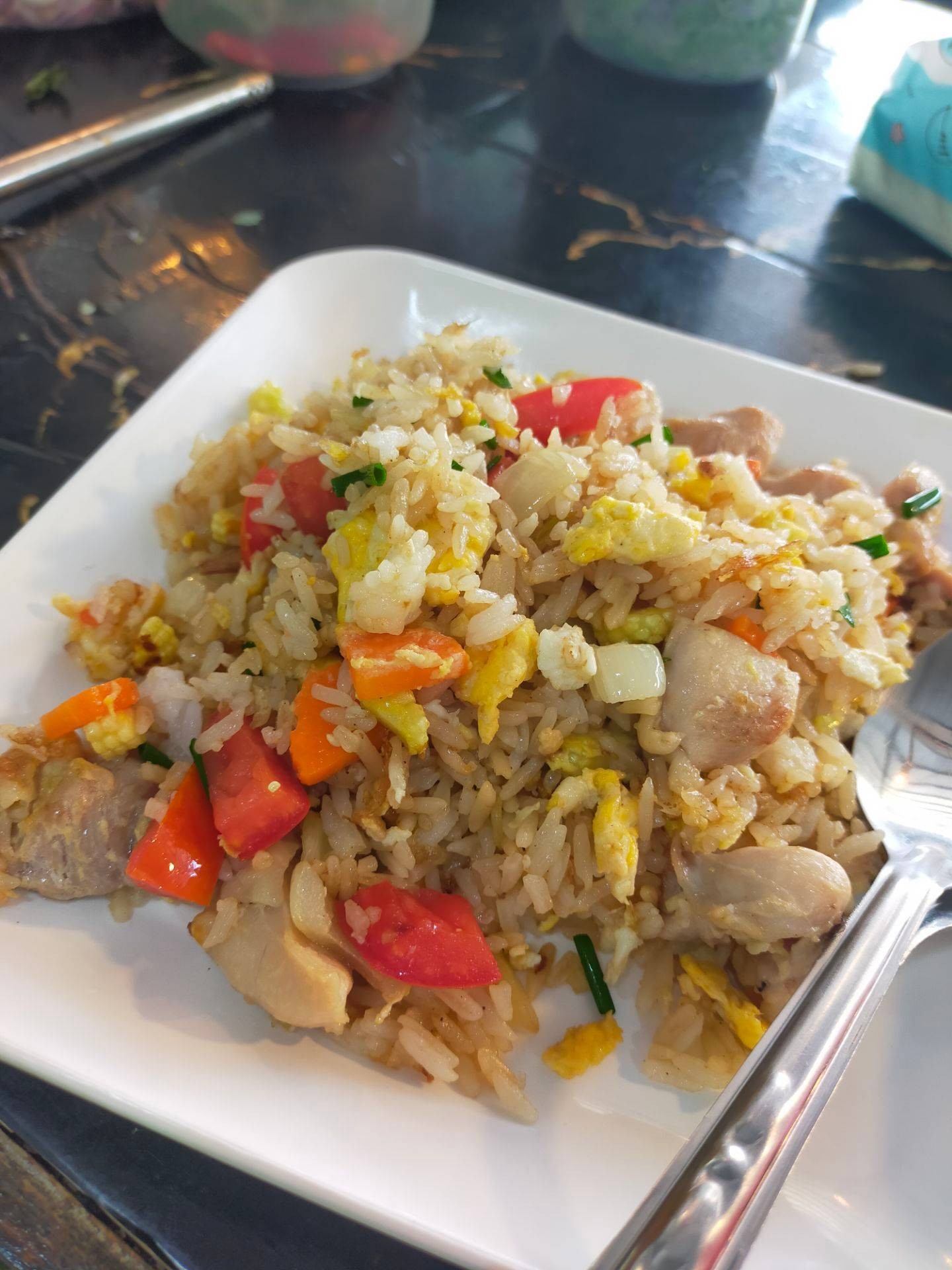 รีวิว LONG KIN DO ( อาหาร ตามสั่ง ข้าวหอมมะลิ) - อร่อยให้เยอะดีค่ะ