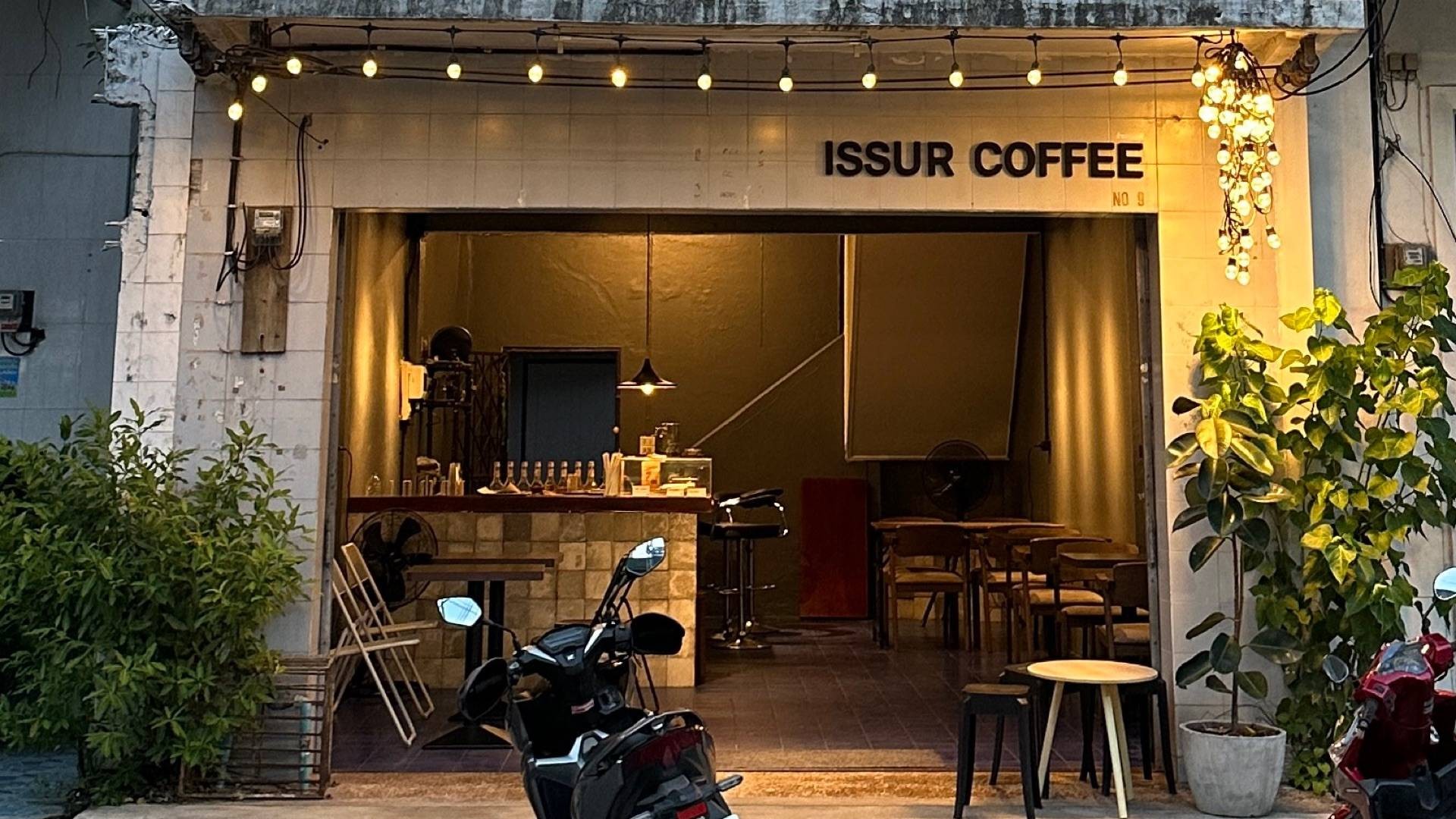 ร้าน Issur Craft Coffee วันเวย์ | รีวิวร้านอาหาร