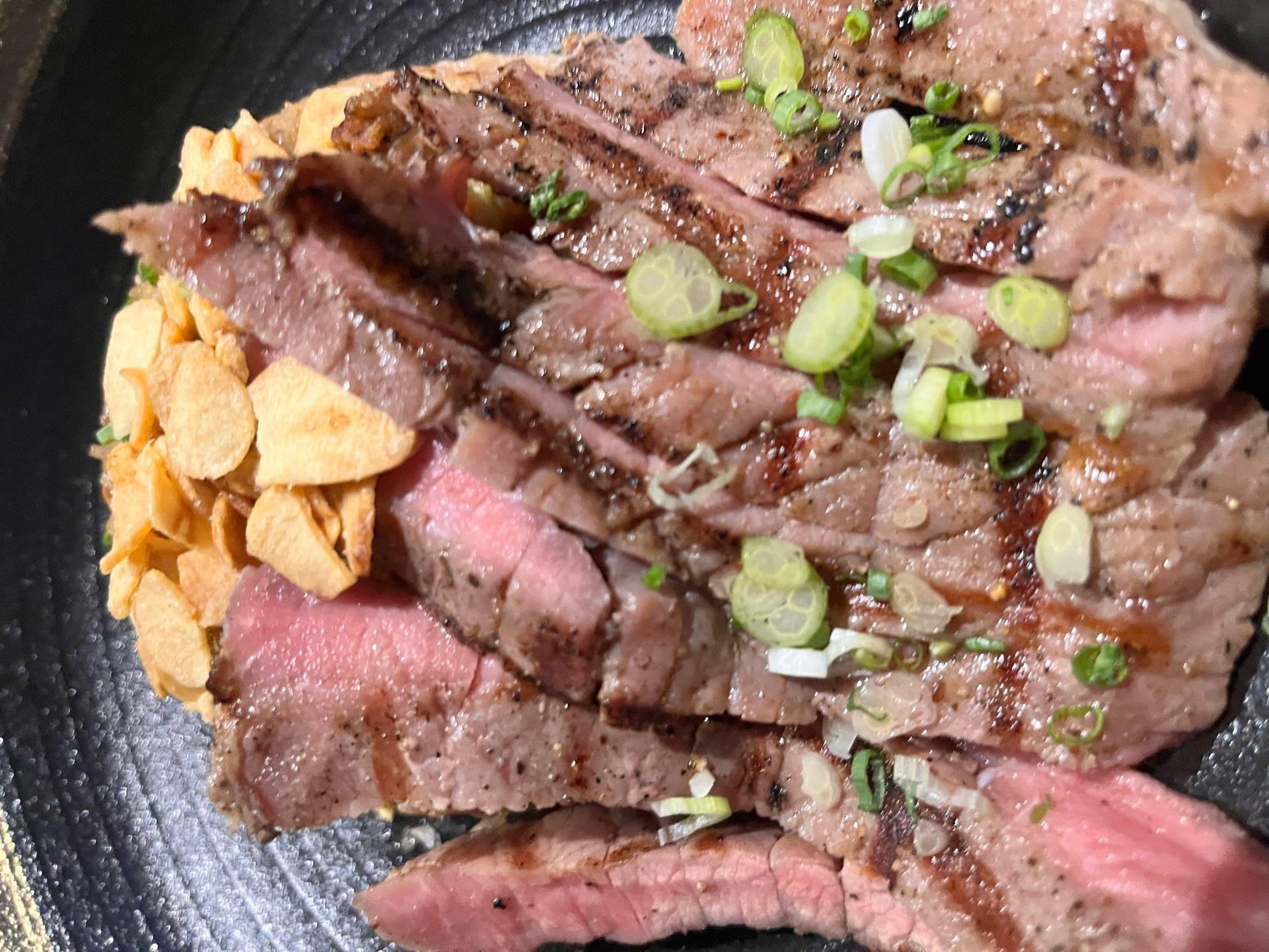 เนื้อโคขุนย่าง ร้าน Atmos on top Silom Edge