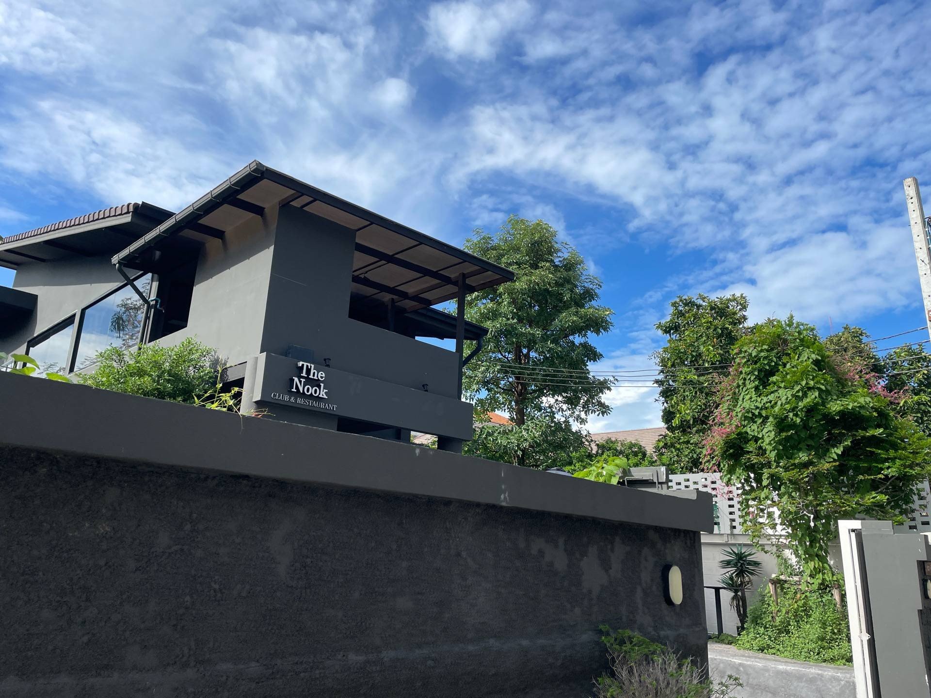 รีวิว The Nook Club&Reataurant - รสชาติออกแนวให้ฝรั่งทานนะ