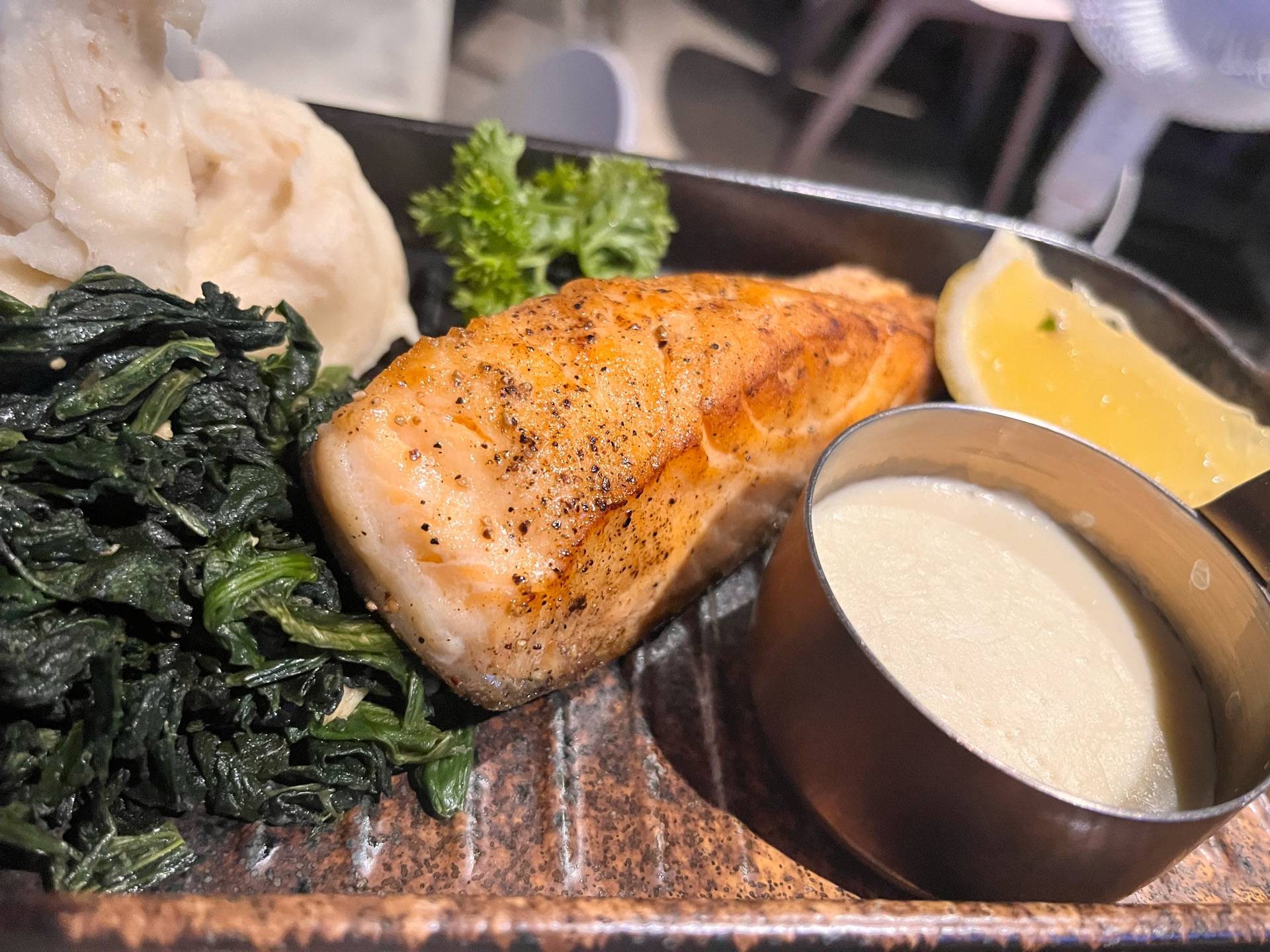 ร้าน Atmos on top Silom Edge | รีวิวร้านอาหาร