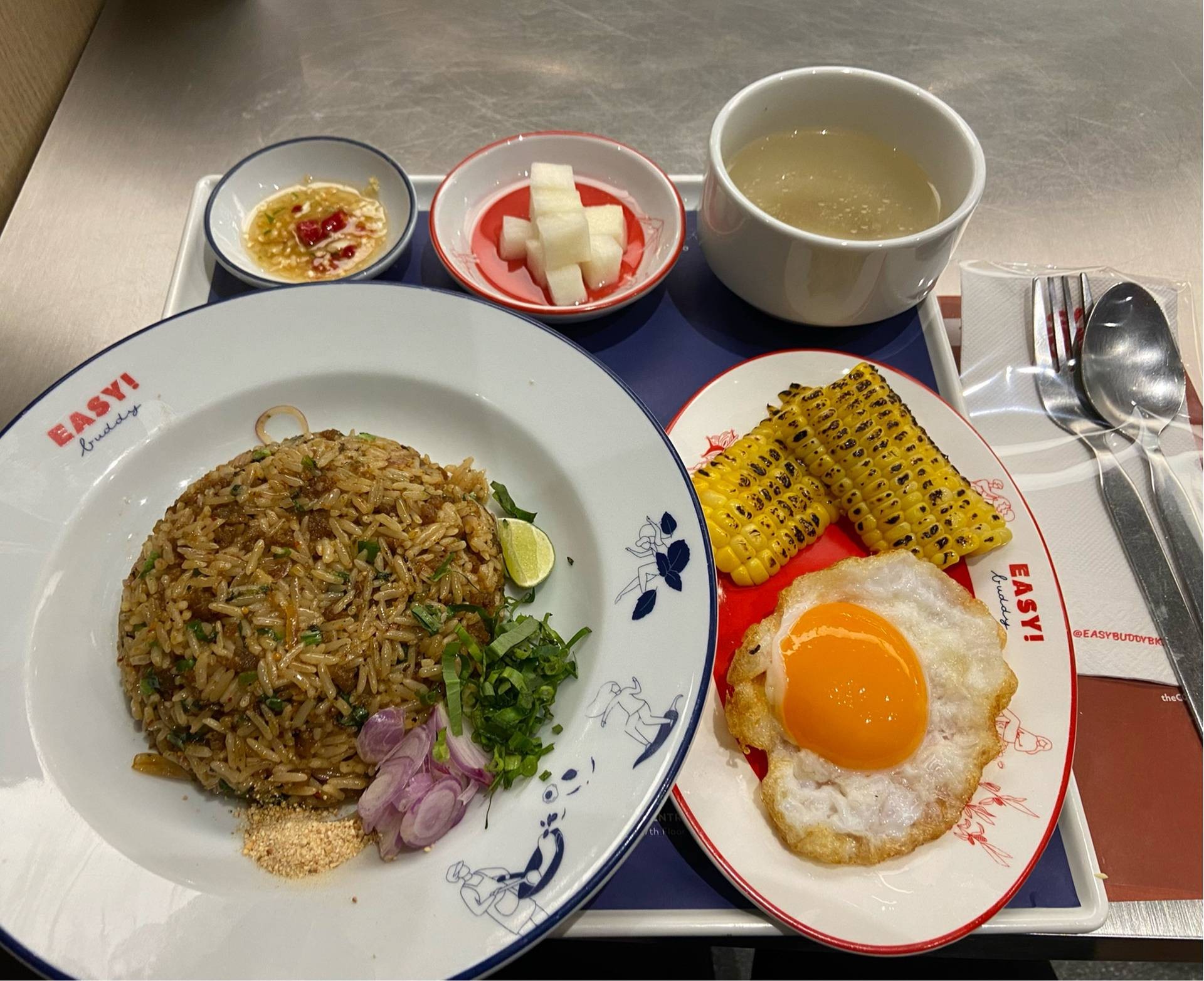 ข้าวผัดแจ่วหมูคั่ว ร้าน Easy Buddy Easy Buddy Central World