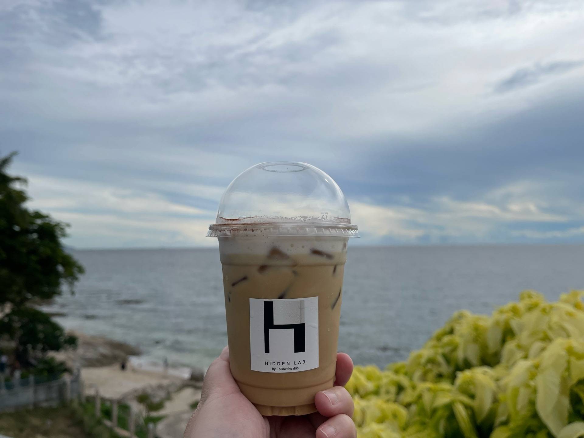 รีวิว Hidden Lab - คาเฟ่ติดทะเลวิวดีมากค่ะ