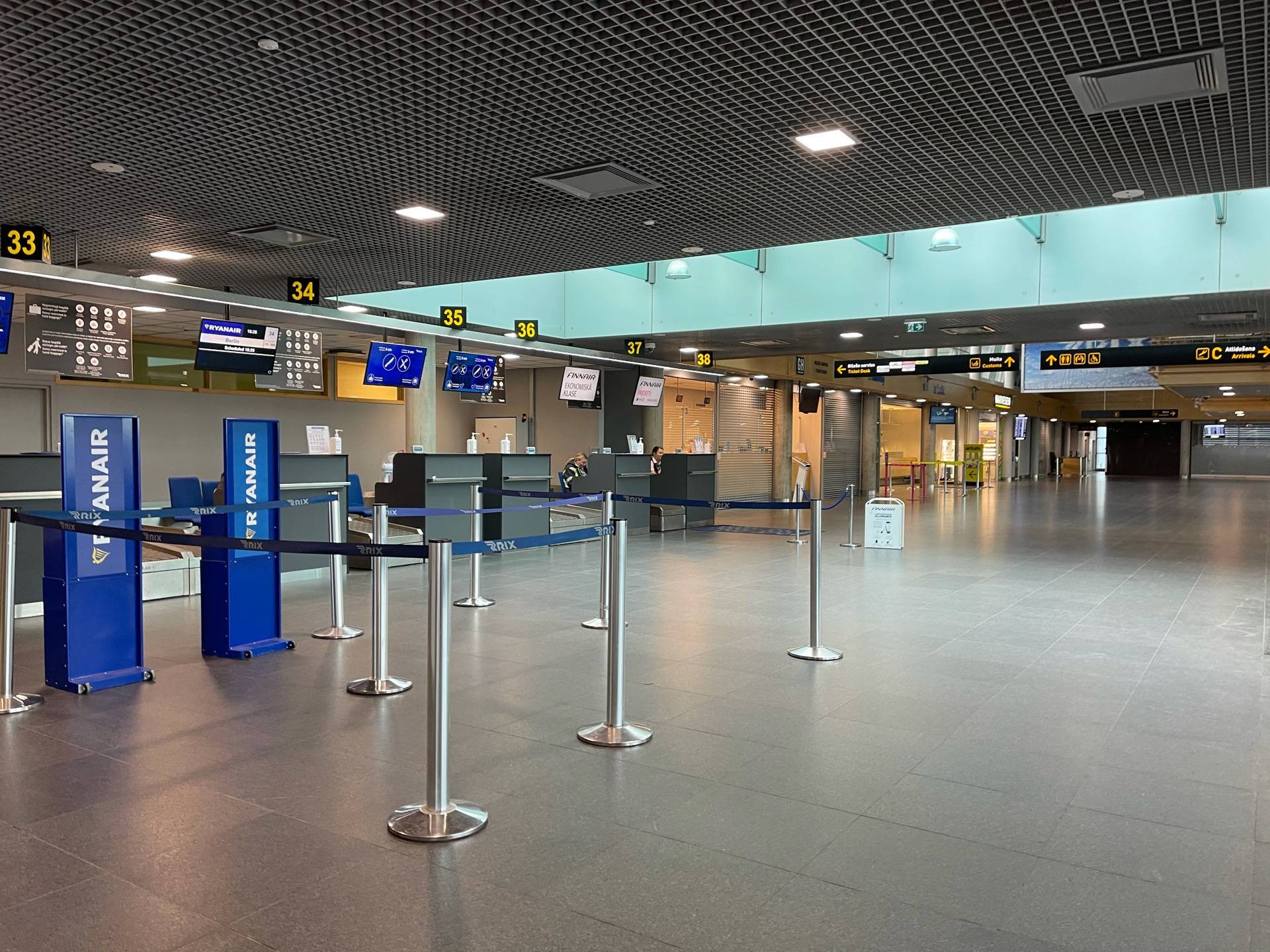 Riga International Airport - รีวิวสถานที่ท่องเที่ยว