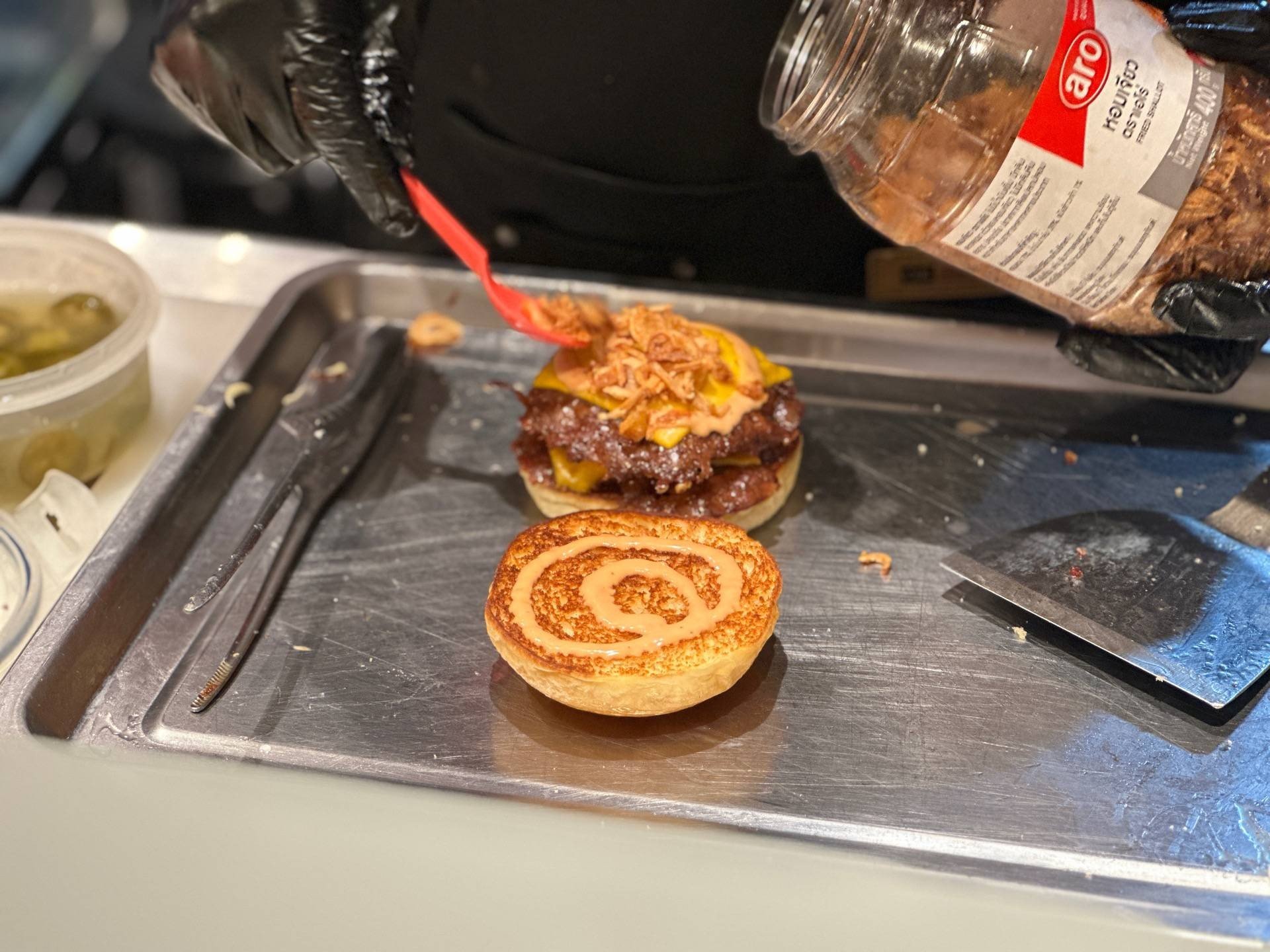 รูป Smizzle Burger Central Embassy