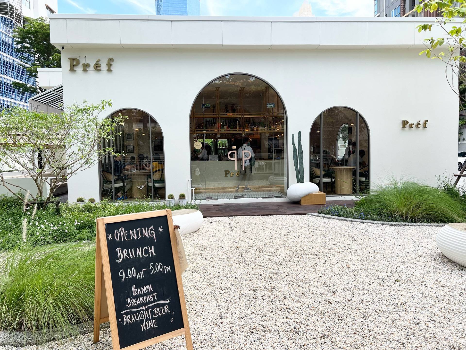 รีวิว Préf Café & Bar Sathon 11 - Cafe size L พร้อม all day brunch และ ...