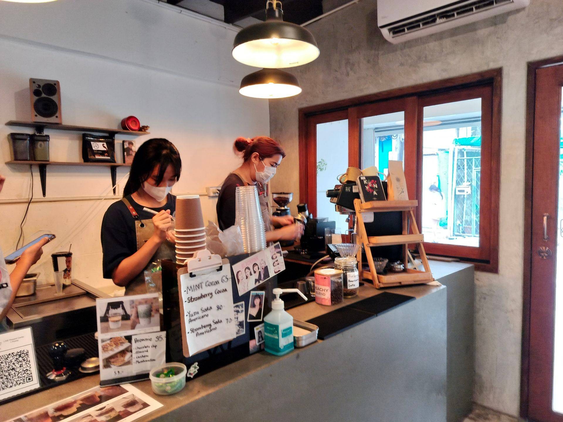 รูป กาแฟสาวจี๋ Sao Jhee Slowbar & Espresso จรัญฯ 44