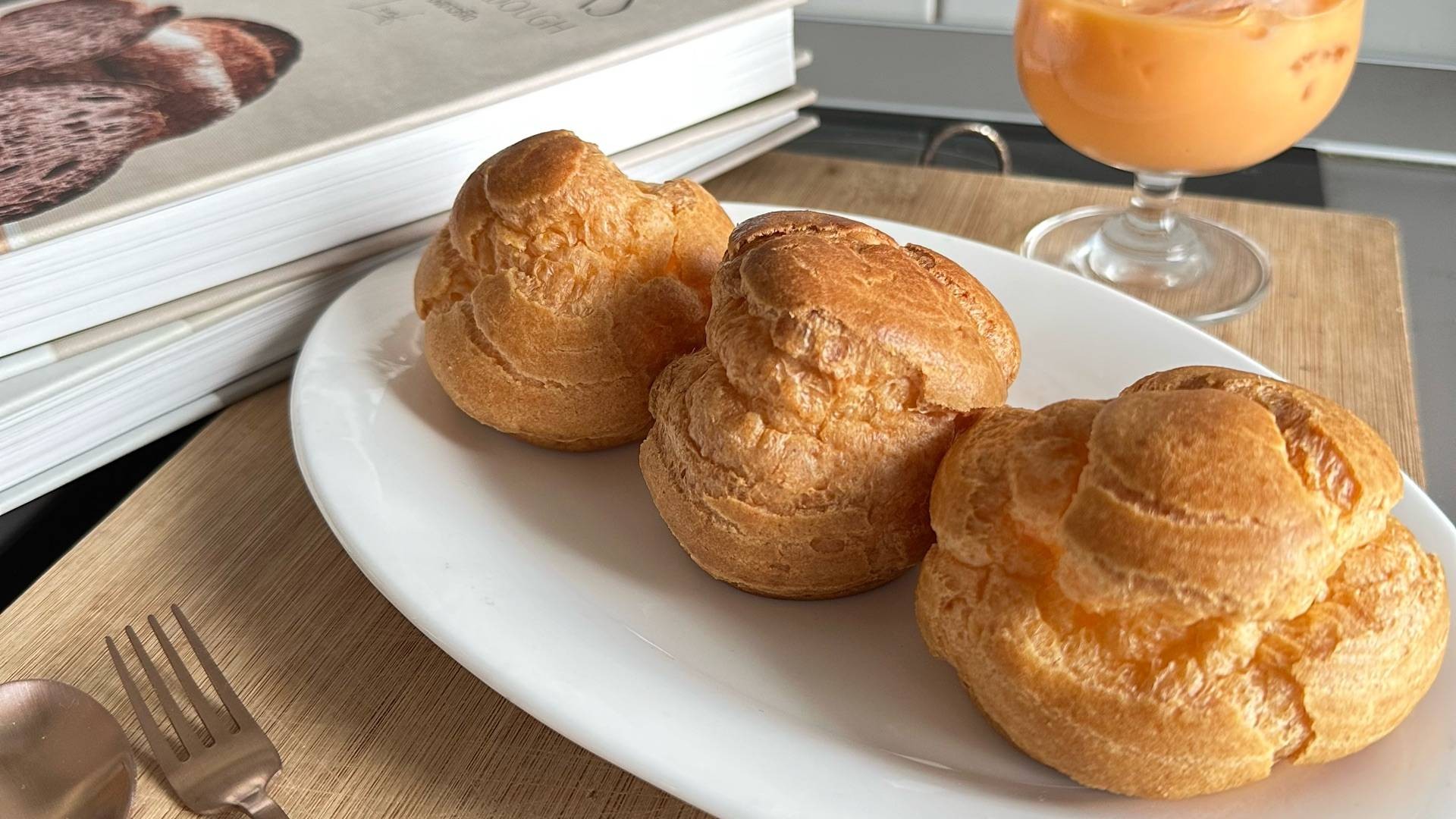 I LUV CHUU - Premium Choux cream (ไอเลิฟชูว์ พรีเมียมชูว์ครีม) - สั่ง ...