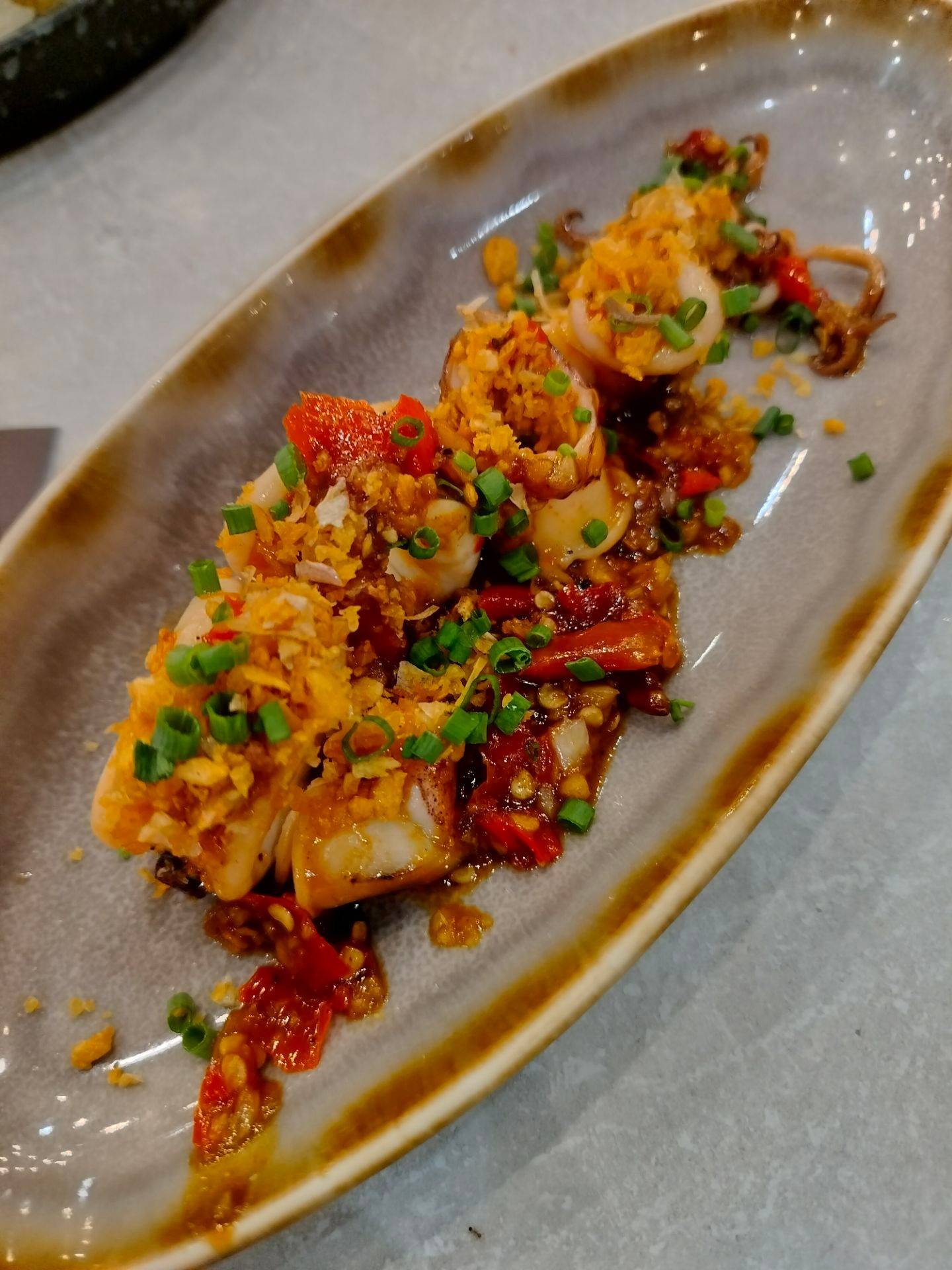 หมึกคั่วพริกเกลือ ร้าน Papper International Buffet บางแสน