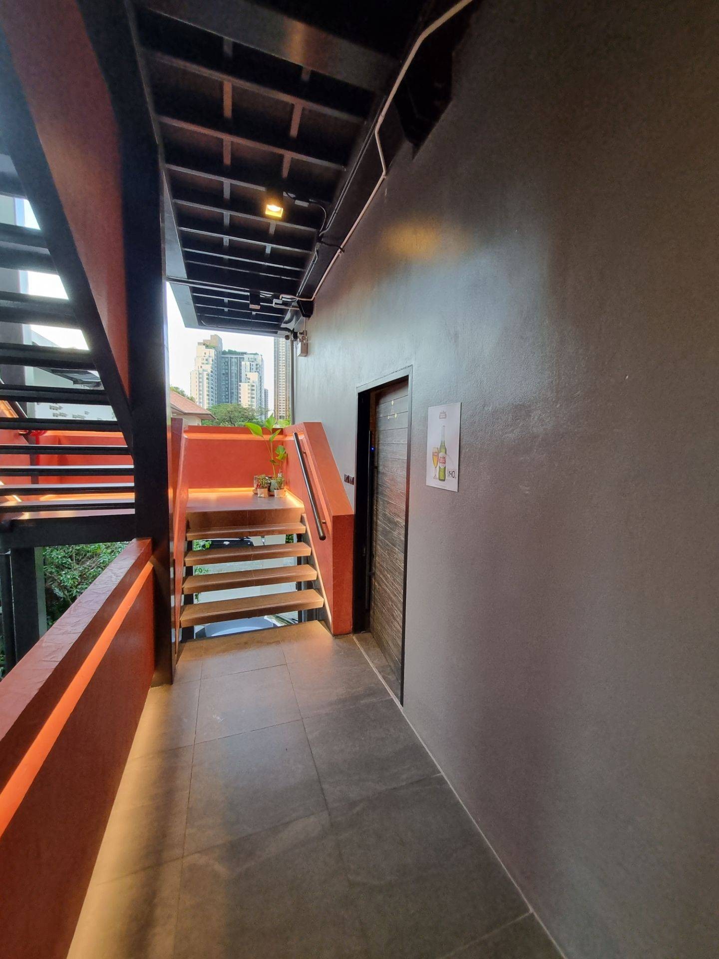 รูป RED Nikkei & Steak Bar