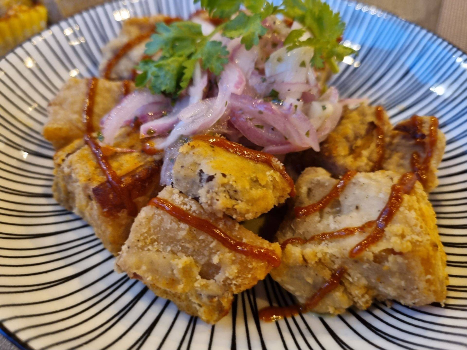 รูป RED Nikkei & Steak Bar