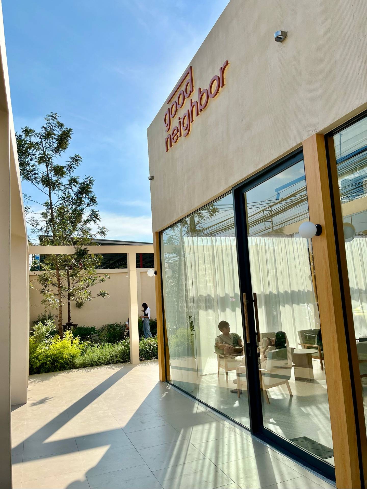 รีวิว Good Neighbor Coffee สมุุทสาคร - 👯 เพื่อนกาแฟแห่งใหม่ ร้านสวยใหญ่ ...