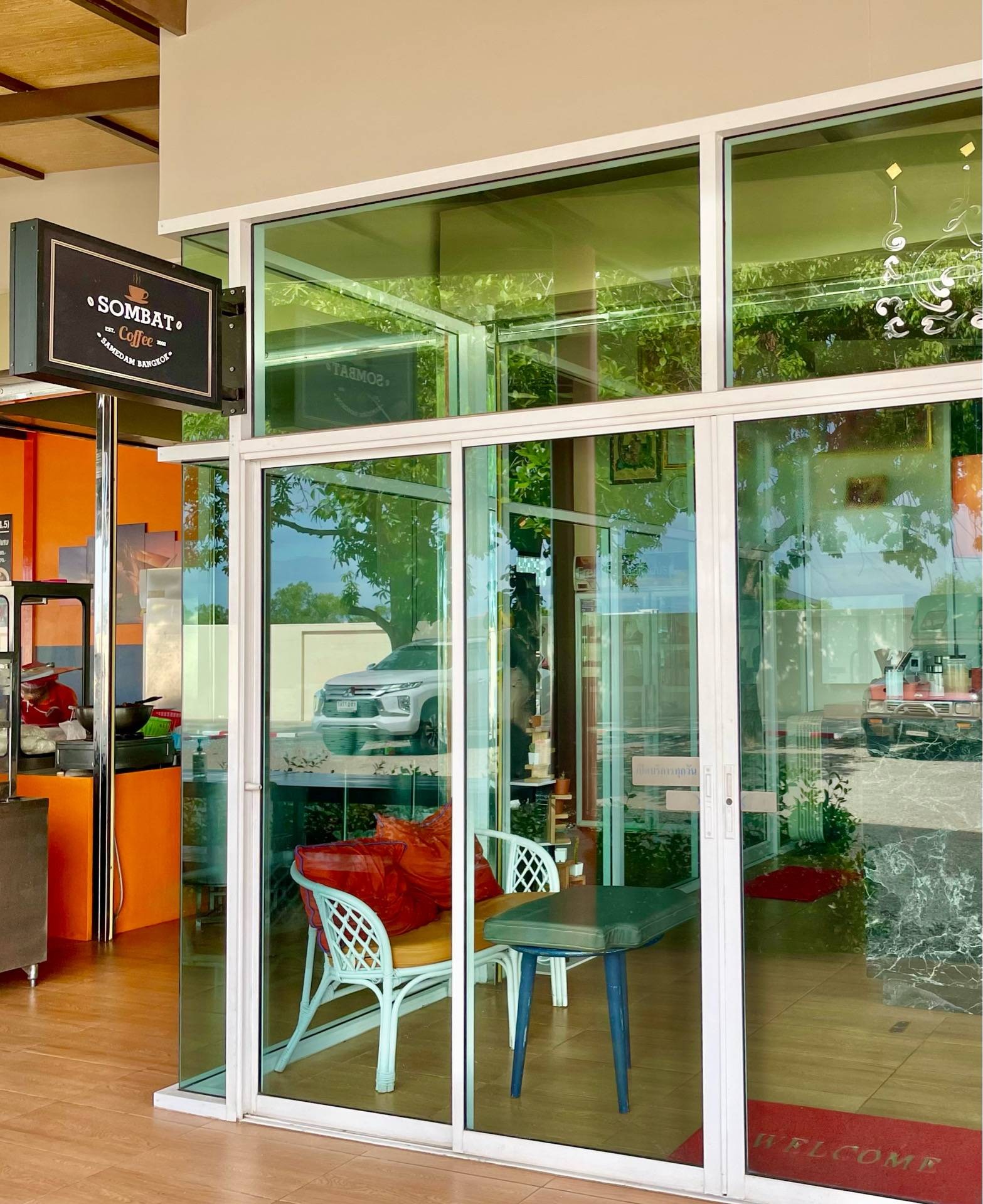 รีวิว Sombat’s Coffee - ล้ำค่าอยู่นะ ถ้าราคานี้สำหรับรสชาติ @Sombat’s Coffee Rama 2