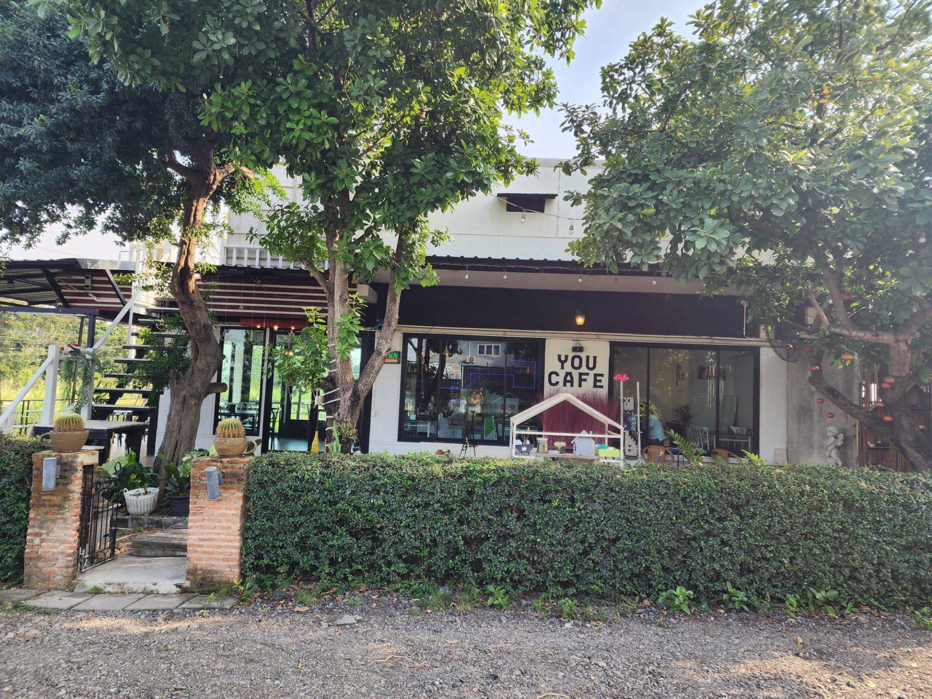 รีวิว You-cafe - YOU Cafe🫗☕️🥤🧇คาเฟ่เล็กๆนั่งสบาย