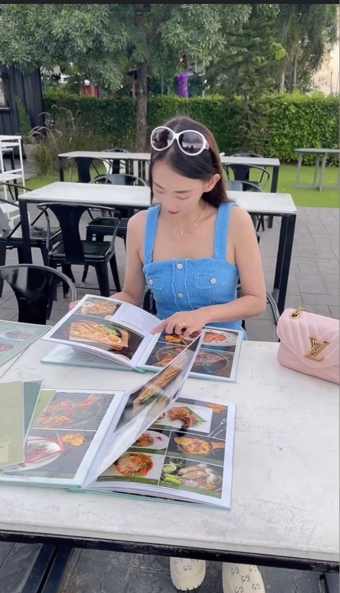 รีวิว Quayside Cafe And Eatery - ร้านอาหารริมแม่น้ำเจ้าพระยา บรรยากาศดี