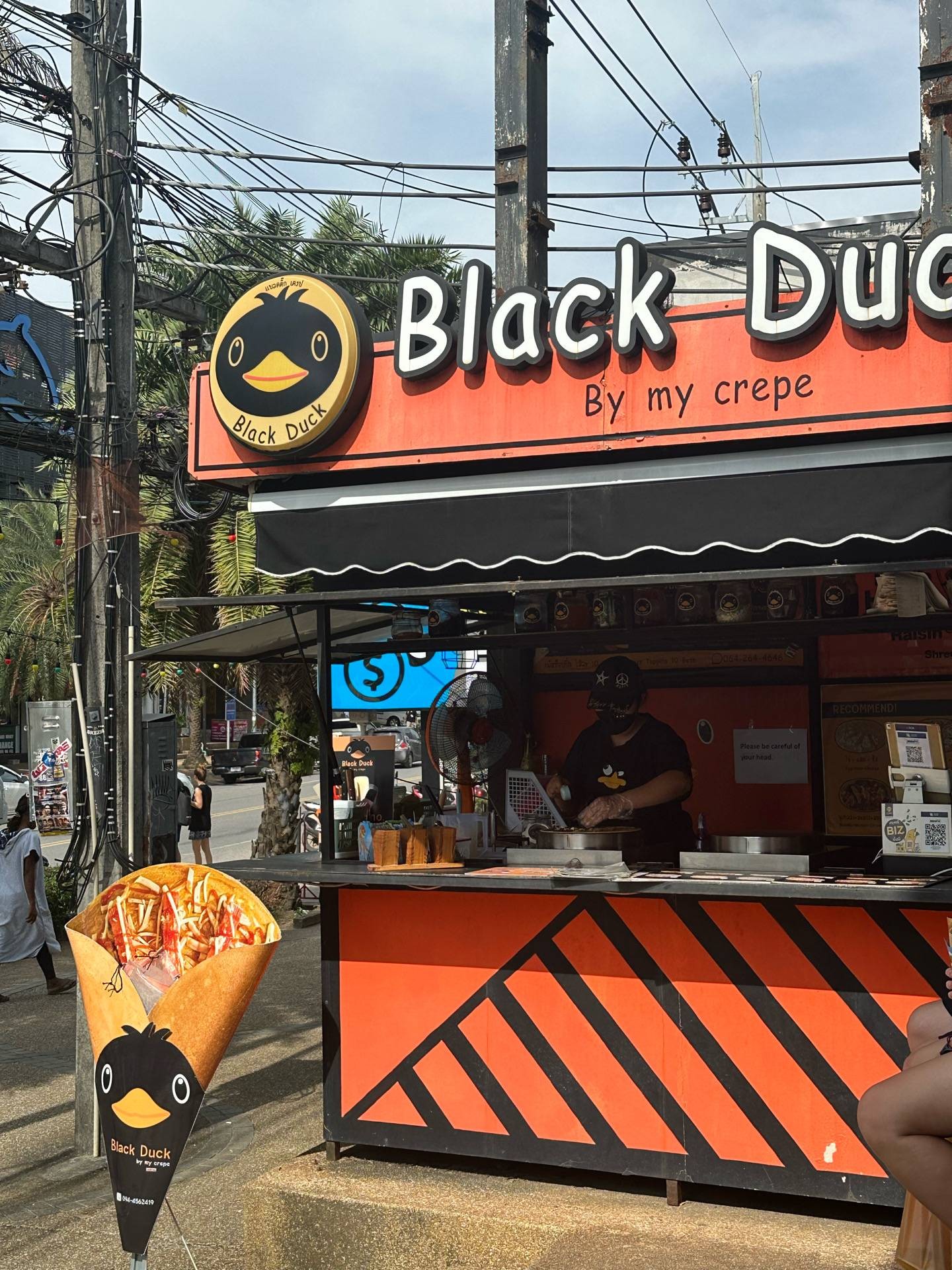 รีวิว Black duck - เครปโลโก้เป็ดดำ💁🏻‍♀️ แป้งกรอบ หอม อร่อย ไส้และซอสฉ่ำ