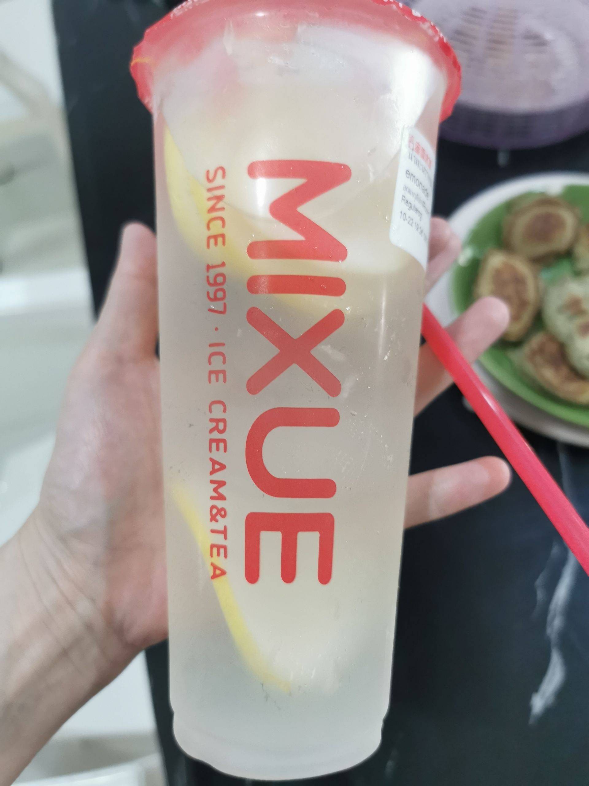 รูป Mixue Silom Complex