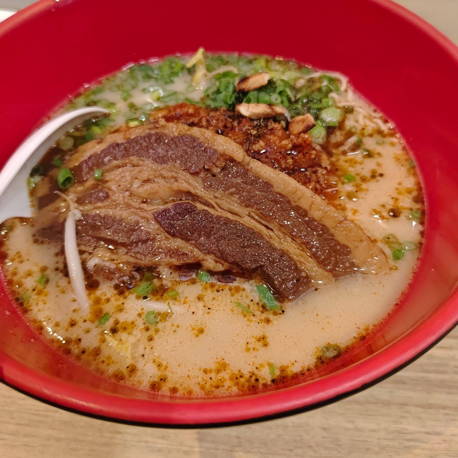 รีวิว Ramen Ippudo Emporium - อร่อย น้ำซุปร้อนๆ แต่เค็มไปหน่อย