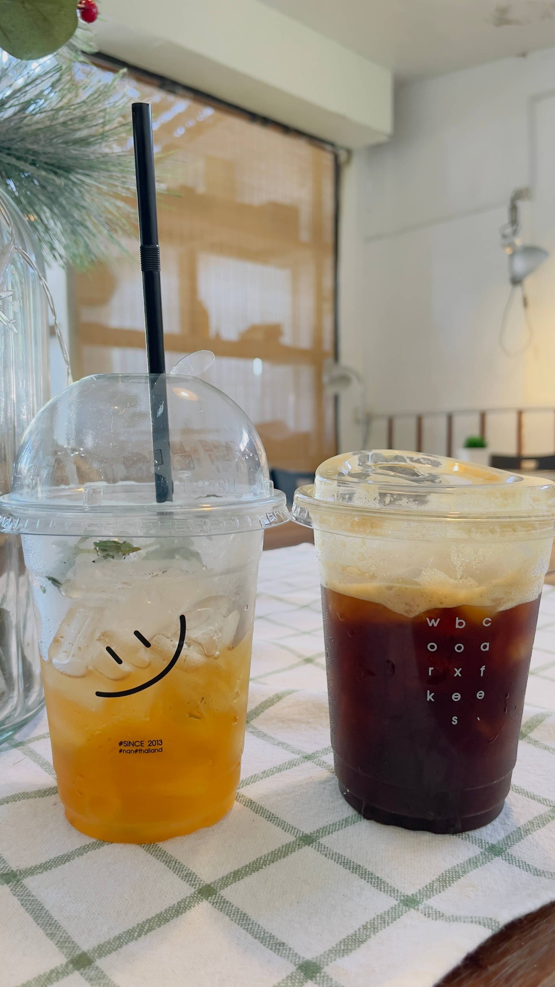 รีวิว Workboxes cafe' - ชอบร้าน Work Boxes Cafe'