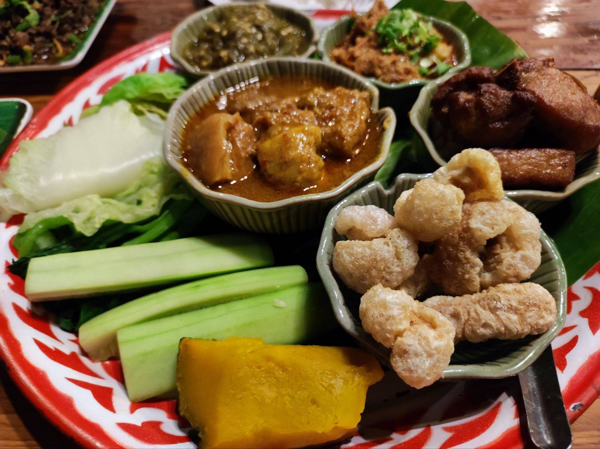 รูป เฮือนม่วนใจ๋ Huan Muan Jai