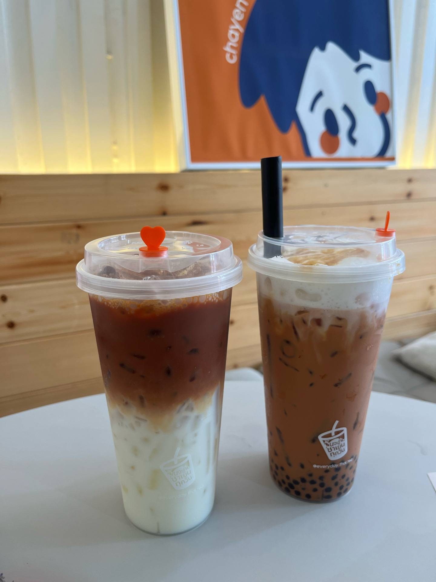 Light Beams Cha ร้าน ฉันจะกินชาเย็นทุกวัน Chula Soi 12 (สำนักงานใหญ่)