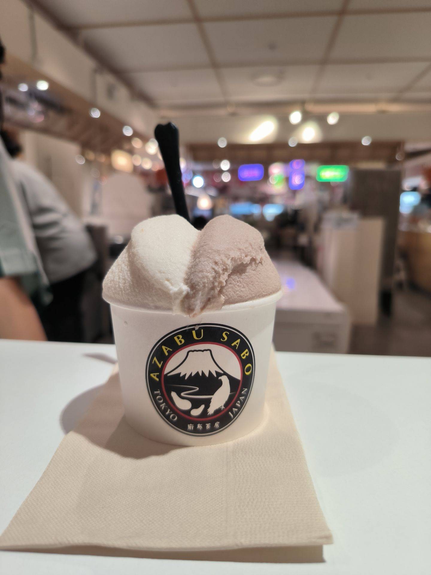 รีวิว Azabu Sabo เซ็นทรัลเวิลด์ - ไอติมเนื้อนุ่ม เนียน ละเอียด ละลายในปาก