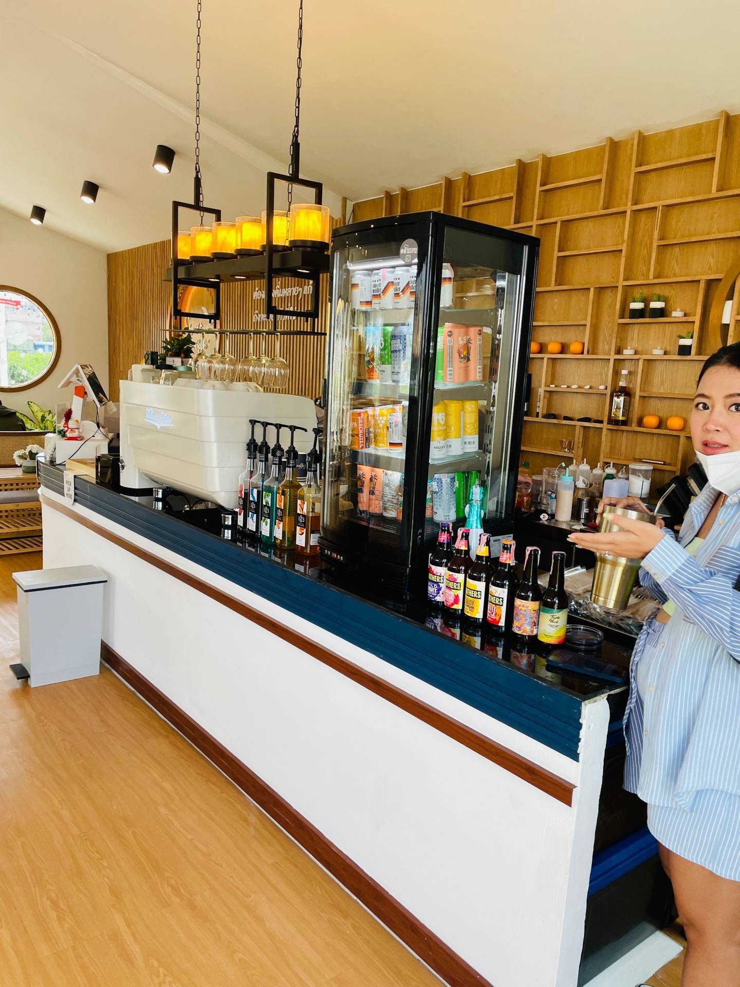 รูป Sky View Cafe’ บางปู 68