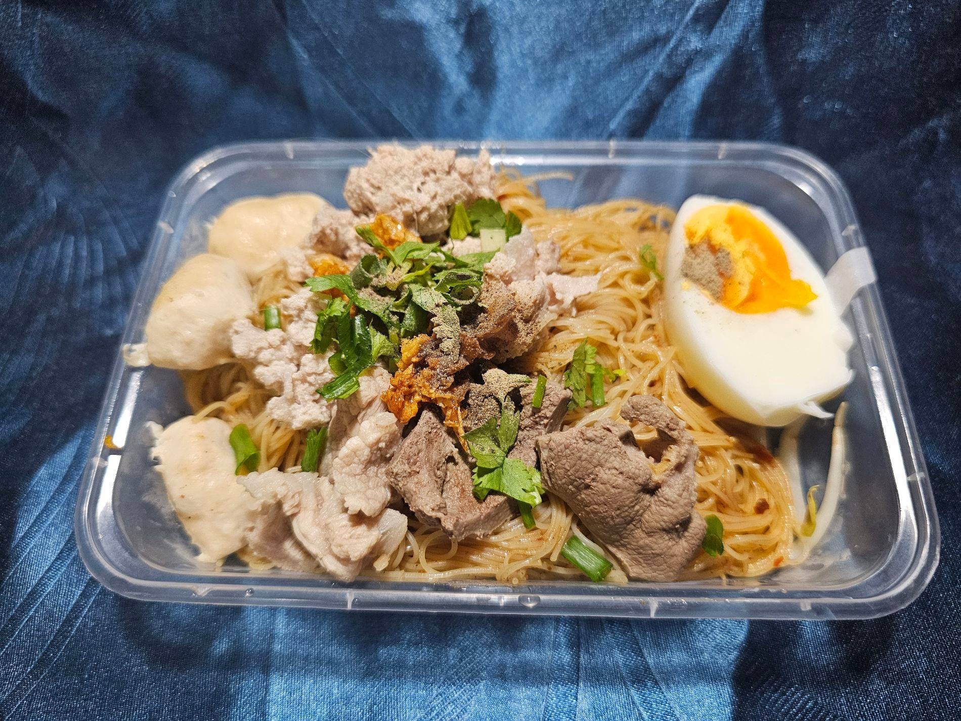 ร้าน แม่สมใจ หมี่คลุก | รีวิวร้านอาหาร