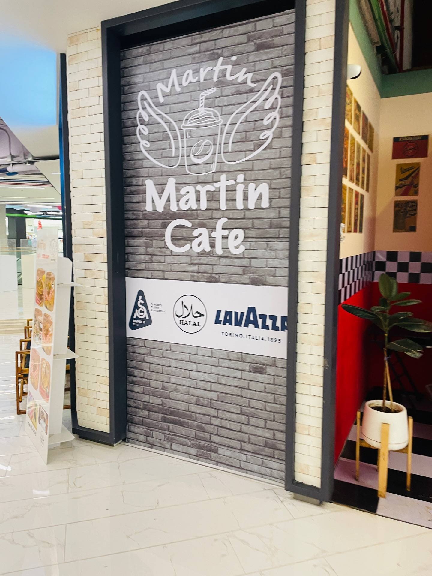 รีวิว Martin cafe สาขา Seacon Square - อีกร้านไม่เปิด ร้านนี้ก็ได้