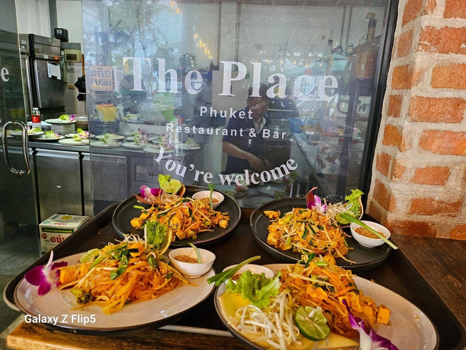 ร้าน The Place Patong Phuket | รีวิวร้านอาหาร