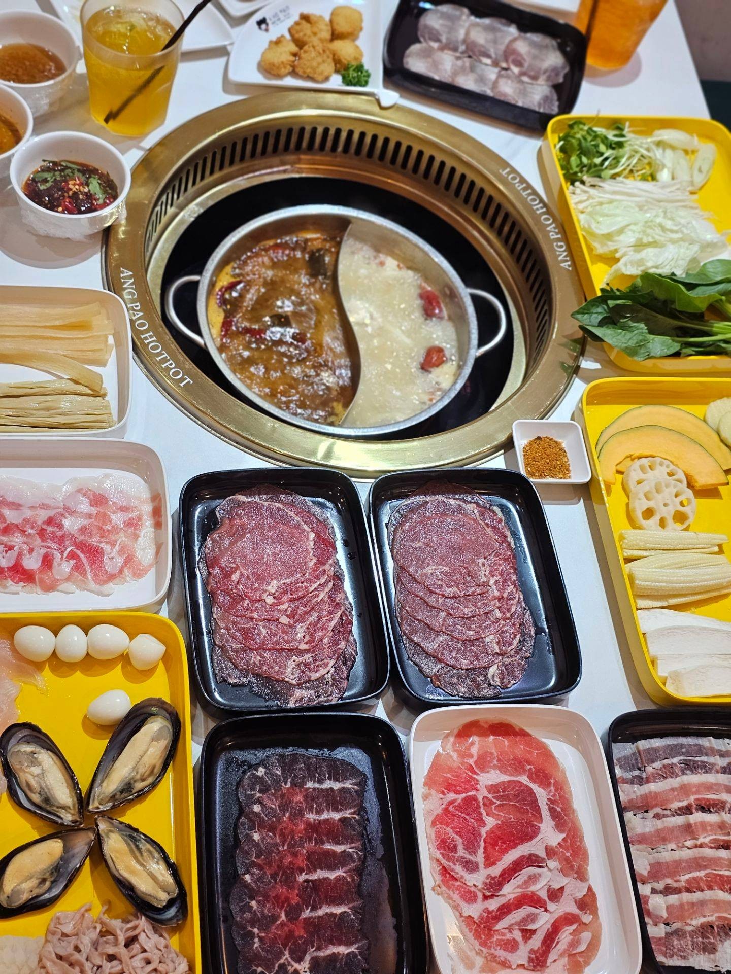 รูป Ang Pao Hot Pot