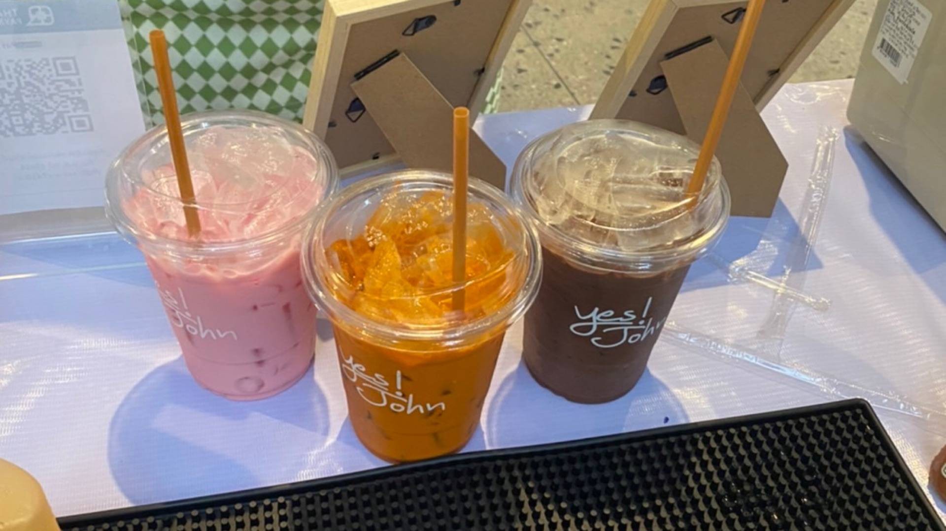 Yes! John ชา กาแฟ ครัวซอง ขนมปังปิ้ง - สั่งอาหารเดลิเวอรี | Wongnai x ...