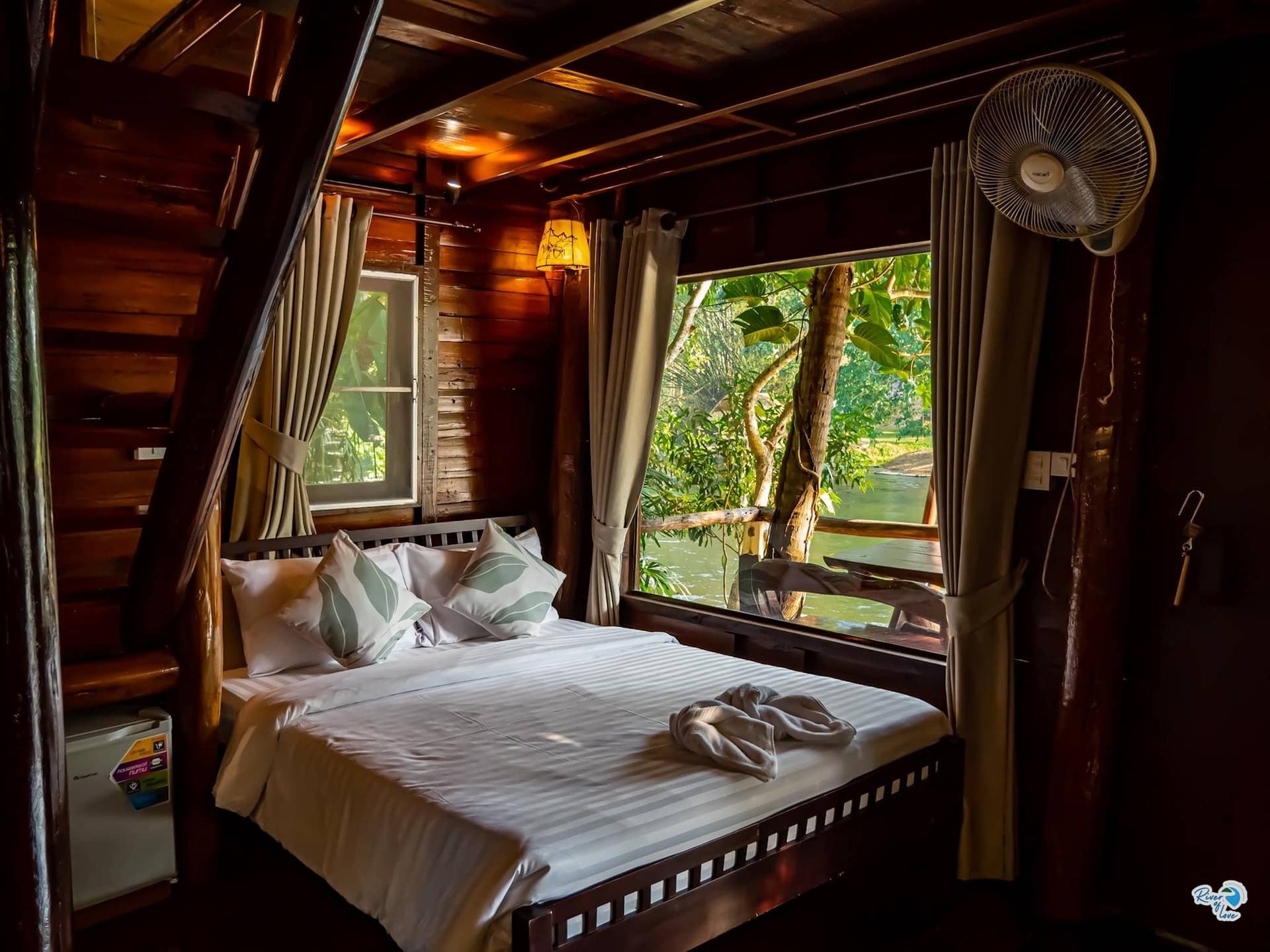 10 โรงแรม ที่พักแก่งกระจาน นอนแช่น้ำสบาย ๆ สุดฟินปี 2024