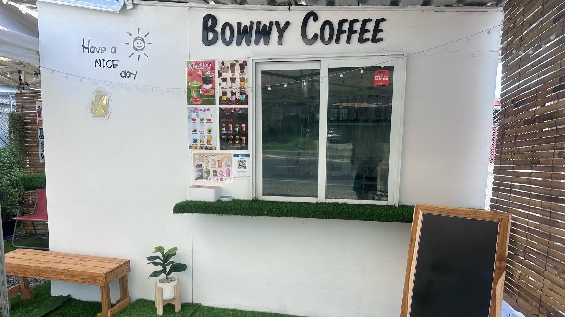 Bowwy Coffee - สั่งอาหารเดลิเวอรี | Wongnai x LINE MAN