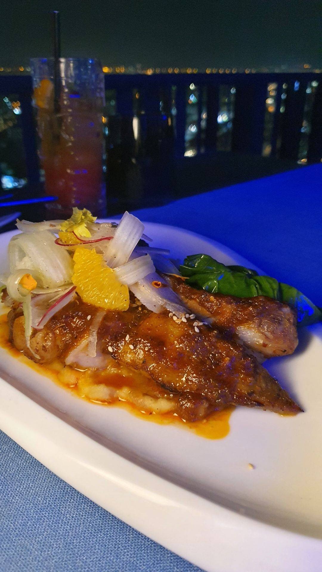 รูป Horizon Rooftop Restaurant & Bar, Hilton Pattaya