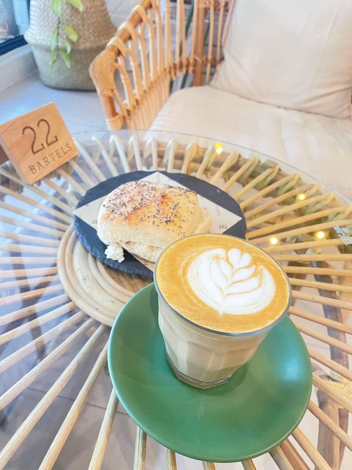 รีวิว BARTELS Sukhumvit - Sourdough Sandwiches, Coffee & Juicery พร้อม ...