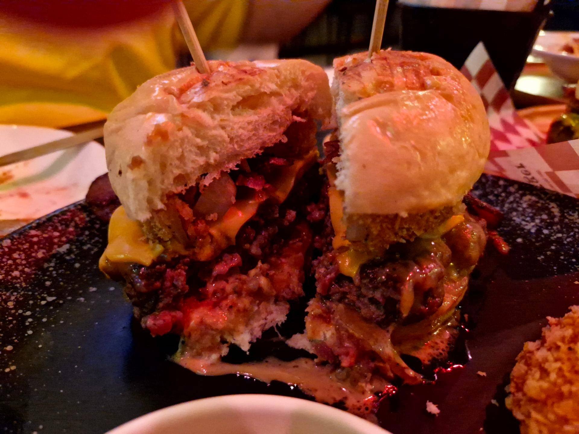 รีวิว JIM's Burgers & Beers อุดมสุข - เบอร์เกอร์เนื้อฉ่ำๆและคราฟท์ ...