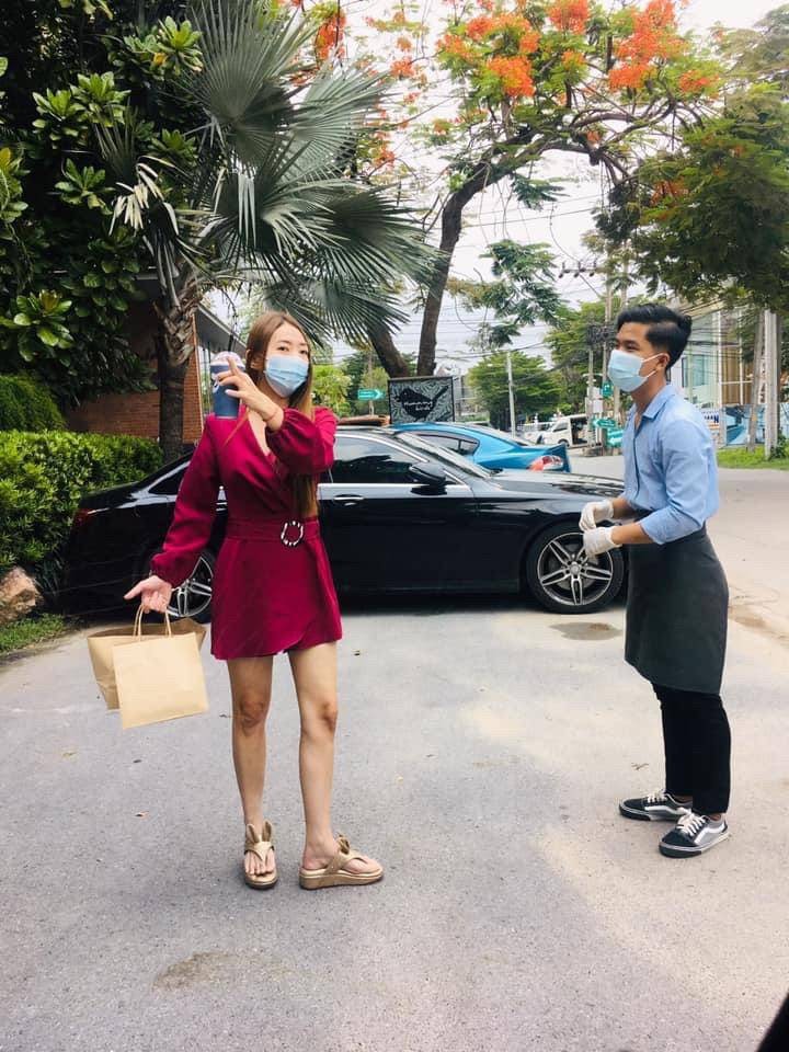 รูป Humming Birds Kitchen & Garden