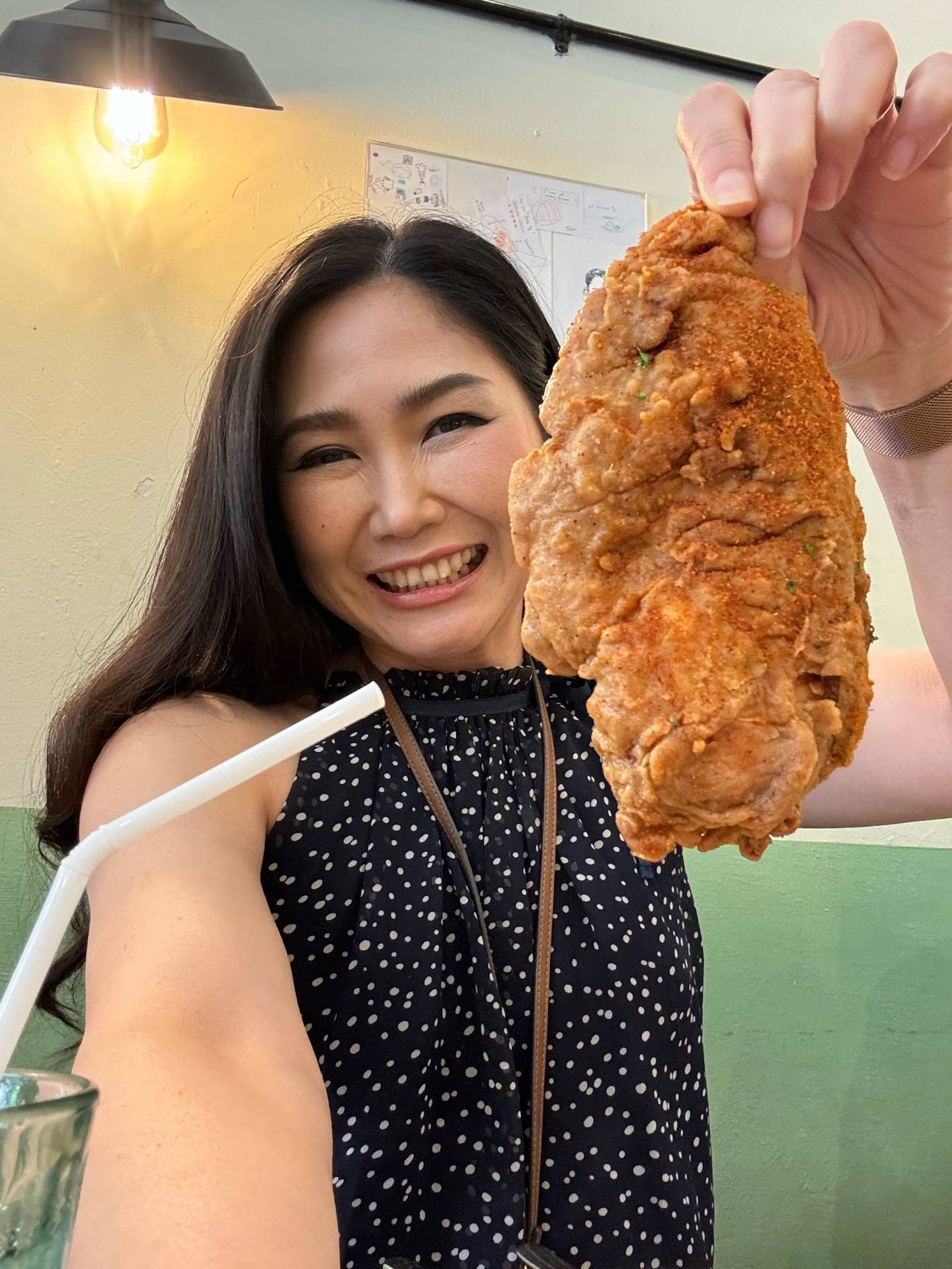 รูป Henryfry : fried chicken & housemade food. เจริญกรุง
