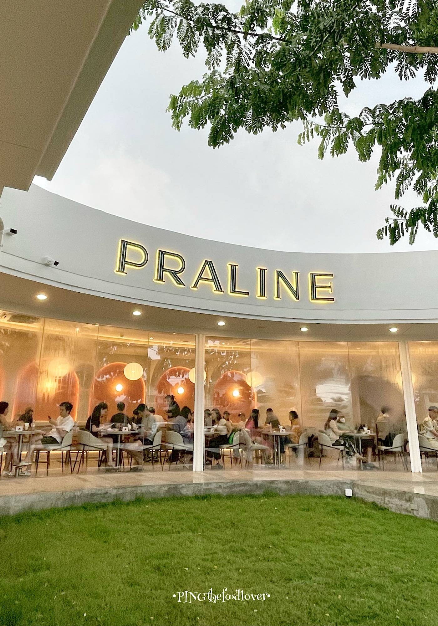 รีวิว Praline Dining Room (Ratchapruke) - คาเฟ่ย่านฝั่งธนกับเบเกอรี่โฮมเมด