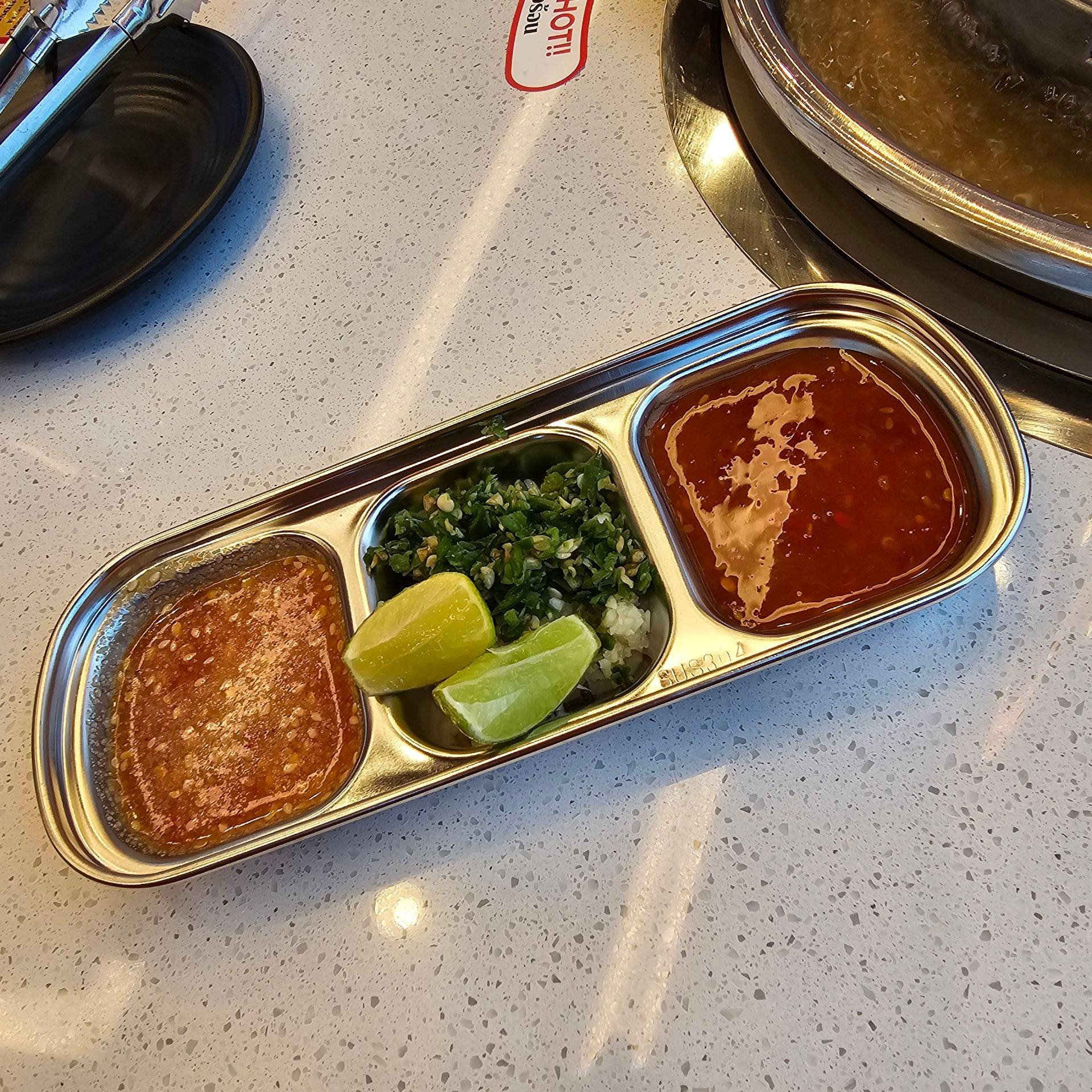 รูป นักล่าหมูกระทะ ICON 56 @Saimai