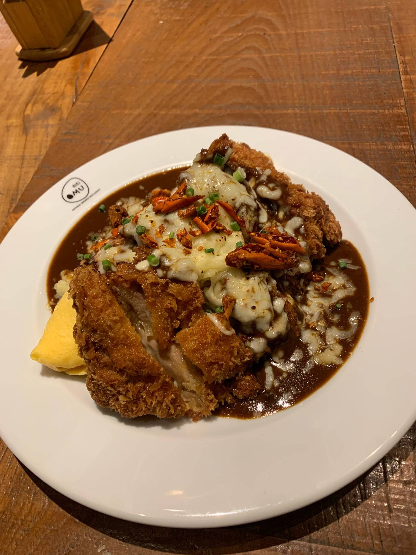 รีวิว OMU centralwOrld - อร่อย เมนูหลากหลาย แต่พนักงานควรปรับปรุงค่ะ