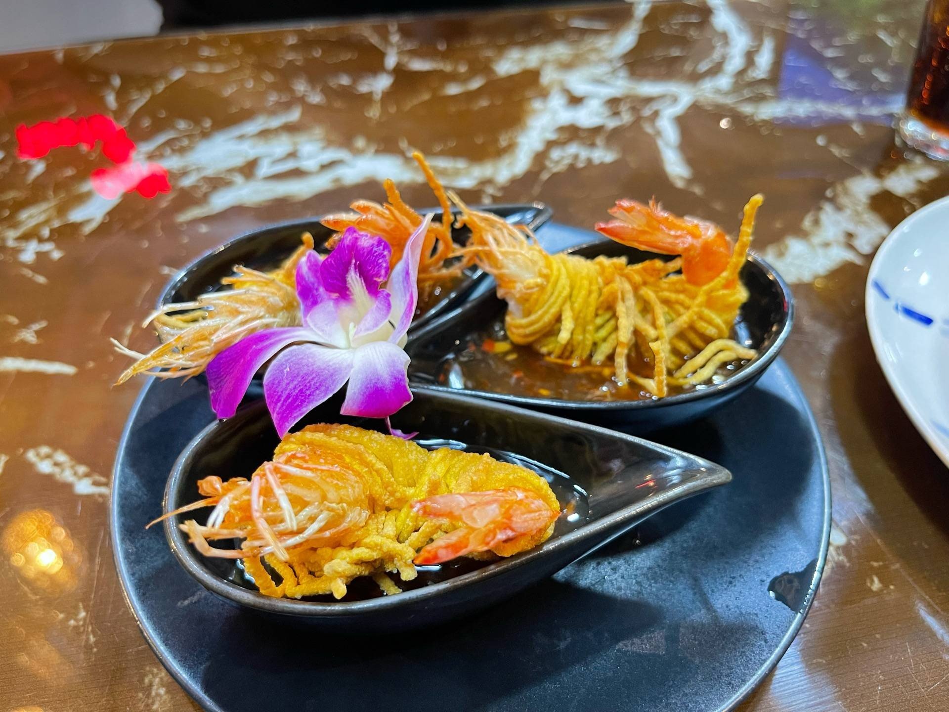 รีวิว 1000009ล้านเก้าก๋วยเตี๋ยว - อร่อยมากค่ะ เจ้าของร้านน่ารัก