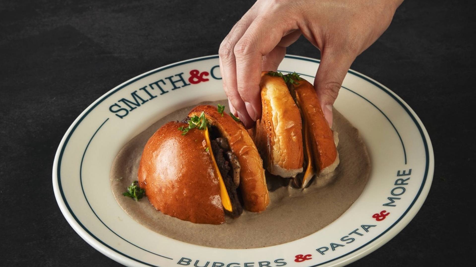 Smith & Co. ( The Mercury Ville ) ชิดลม - สั่งอาหารเดลิเวอรี | Wongnai ...