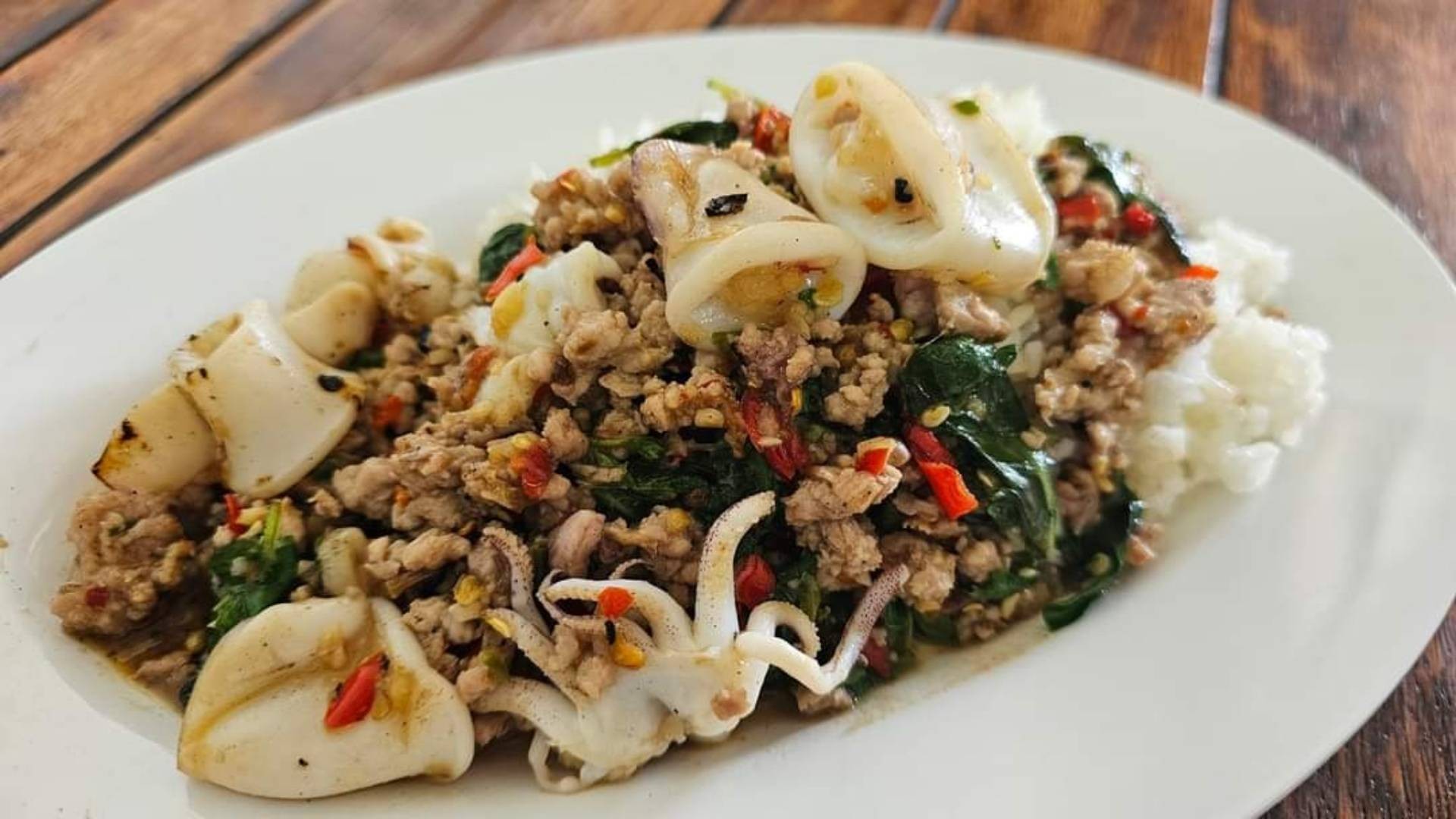 แม้วตามสั่ง Long Kin ( ลองกิน ) - สั่งอาหารเดลิเวอรี | Wongnai x LINE MAN