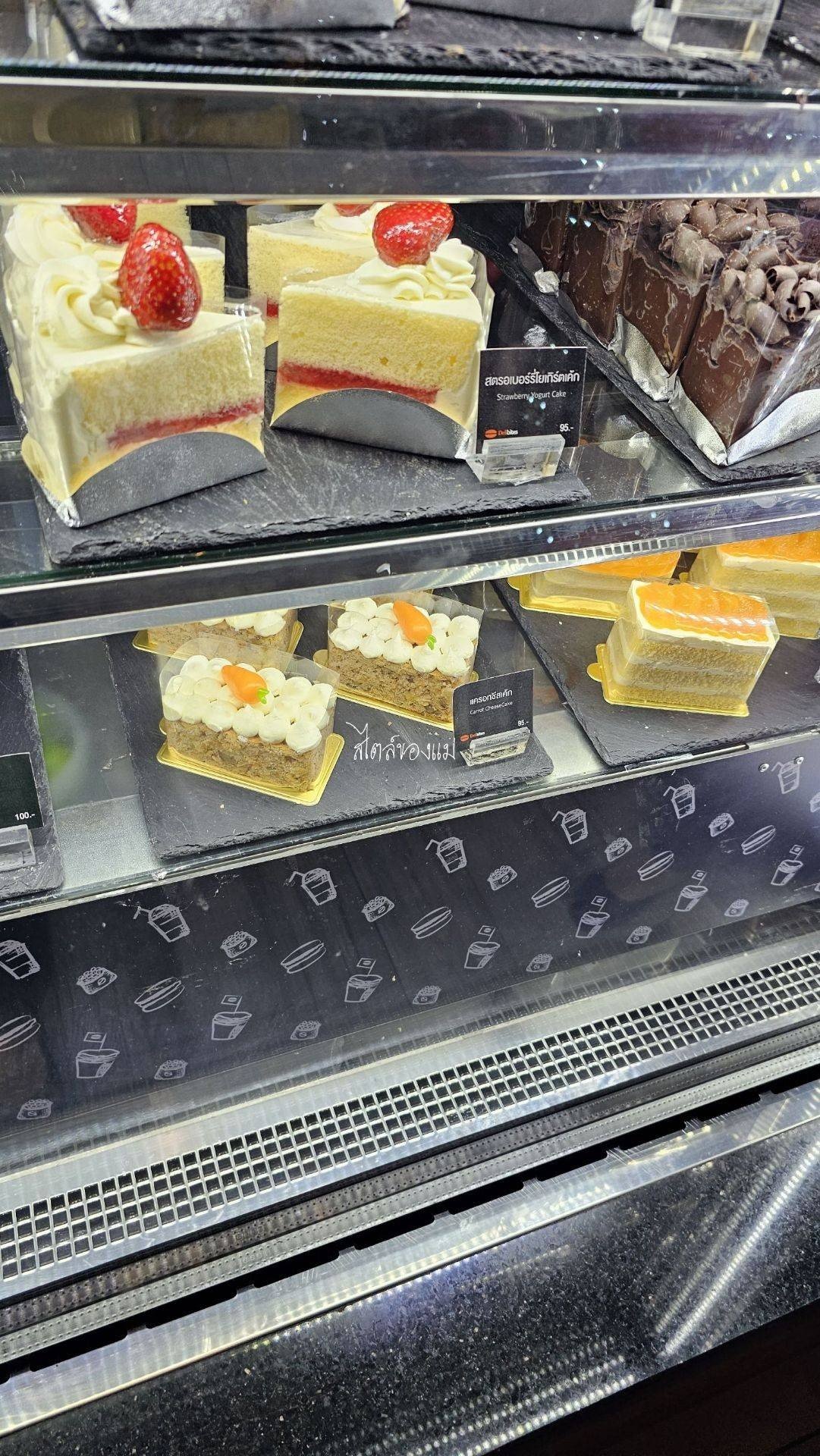 รีวิว Ploen Restaurant - อาหารดี ที่จอดรถสะดวก