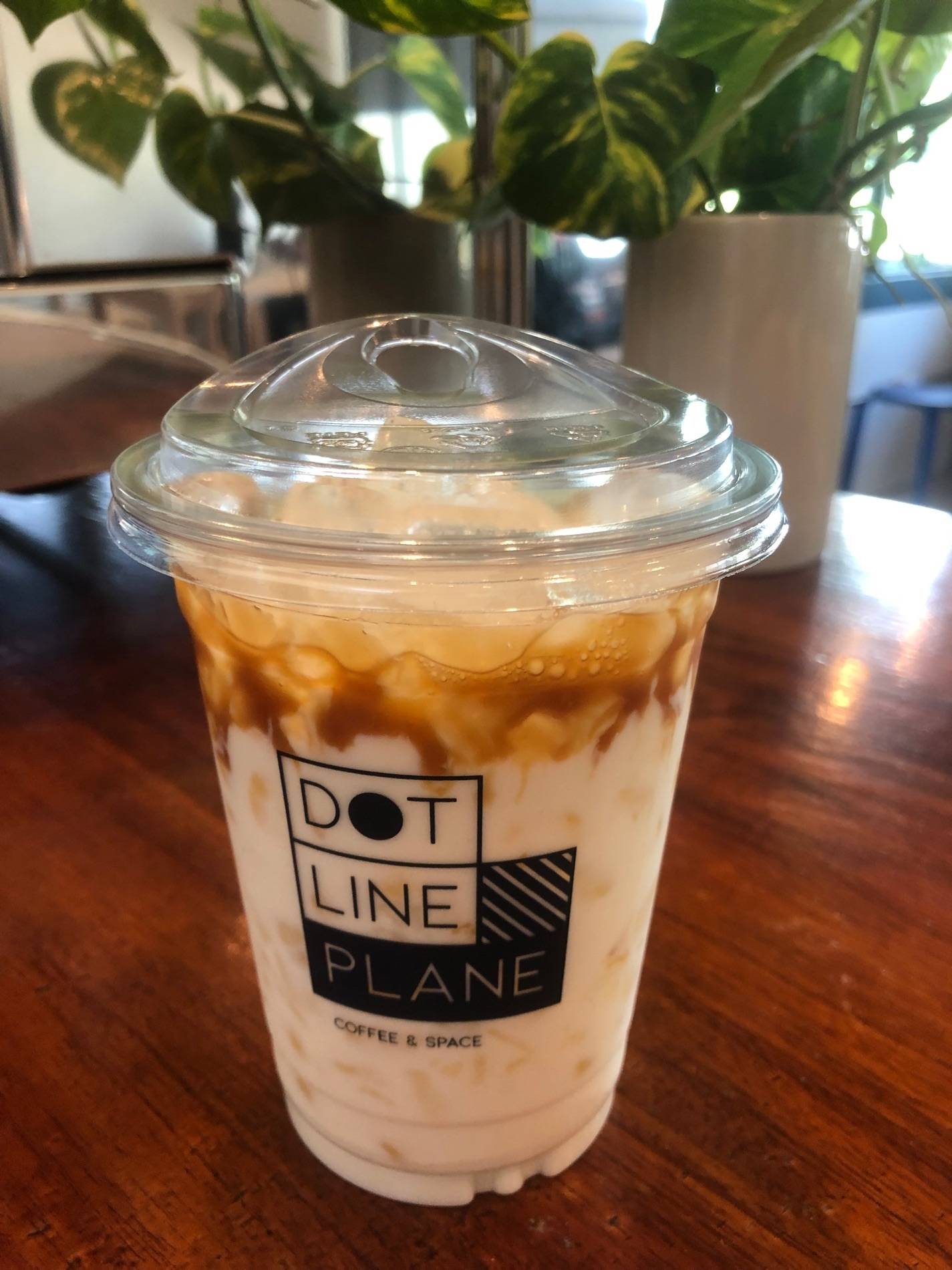 รูป dot.line.plane coffee&space อาคารสถาปัตย์ วลัยลักษณ์